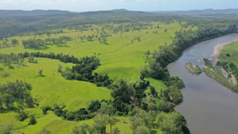 ‘The Hut’ on the Clarence (4WD) - Clarence Valley